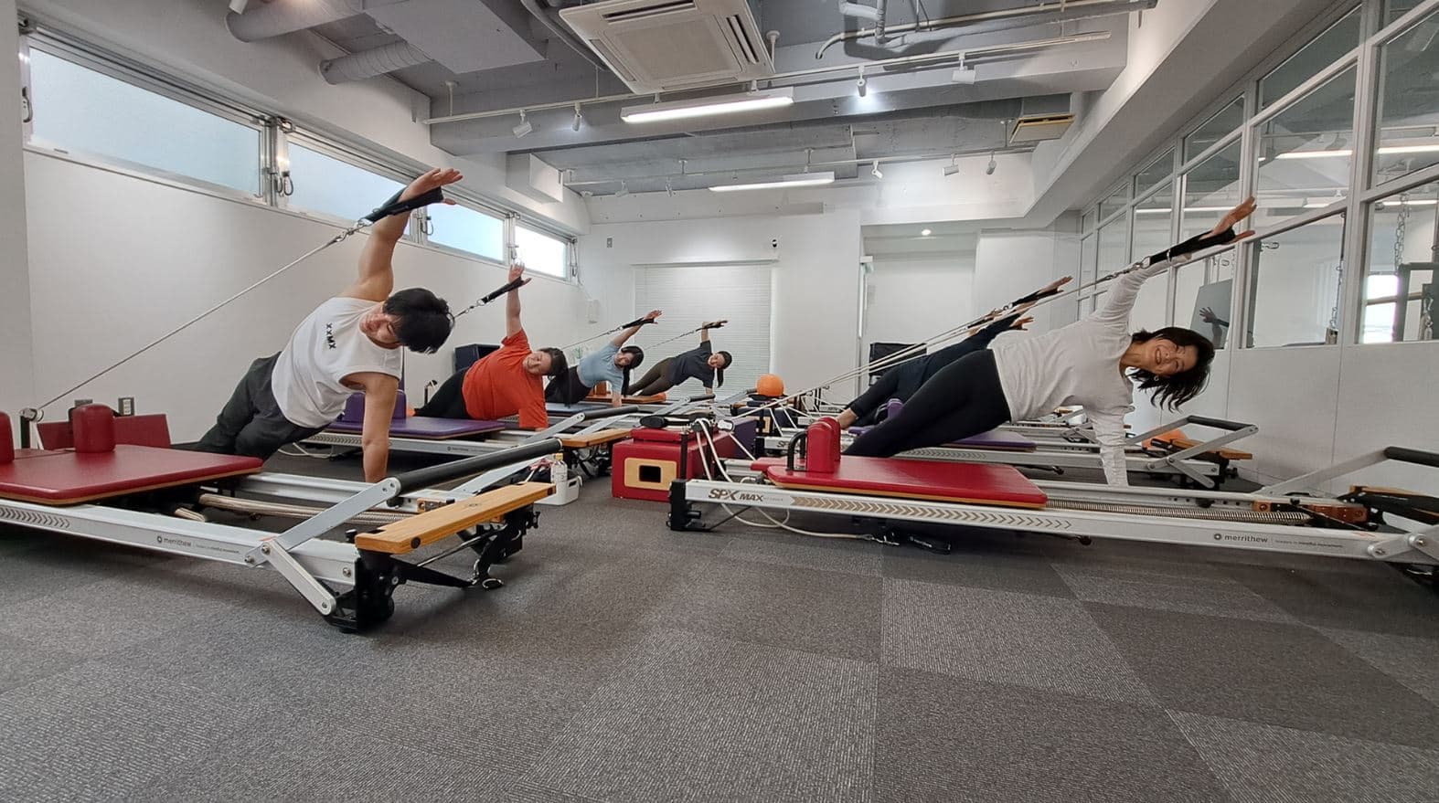Sky Pilates Tokyo 表参道店 / 東京都渋谷区 / 東京メトロ 銀座線・半蔵門線 表参道駅 | GYYM (都度利用サービス)